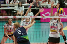 The 6-2 Volleyball Rotation Explained (Including Diagrams) – Volleyball ...